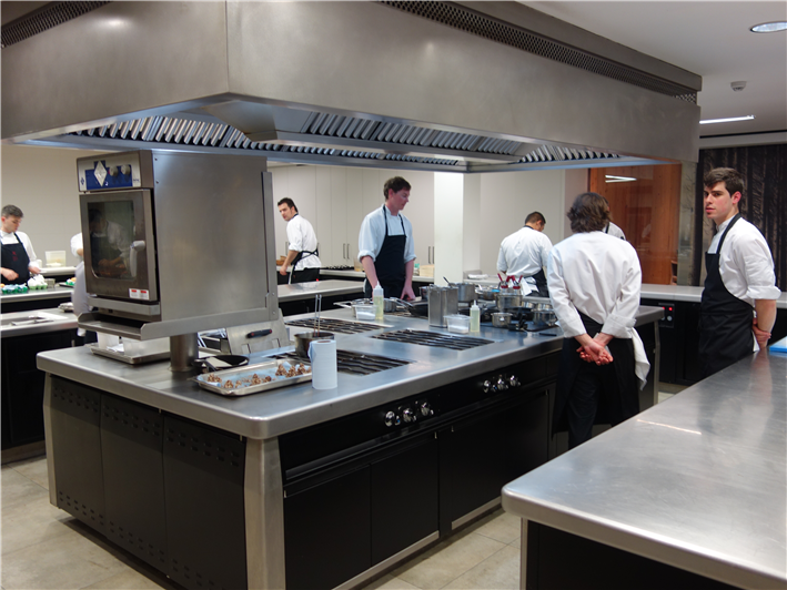 Review of Spanish restaurant Azurmendi near Bilbao by Andy Hayler in ...