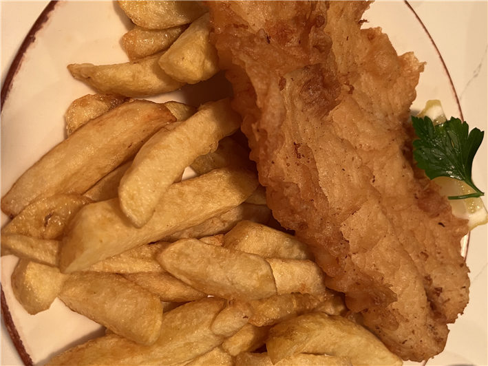 review of British fish and chip restaurant The Fishmarket at Newhaven ...