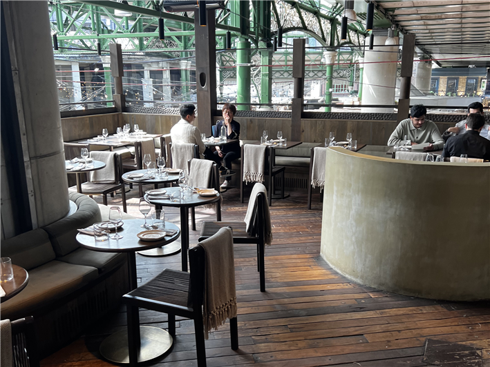 review of Greek restaurant Oma in Borough Market by Andy Hayler in May 2025