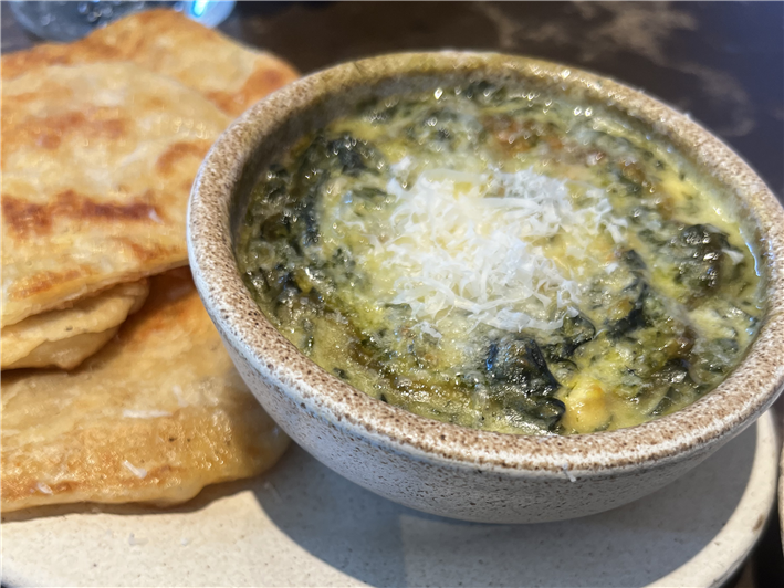 review of Greek restaurant Oma in Borough Market by Andy Hayler in May 2025