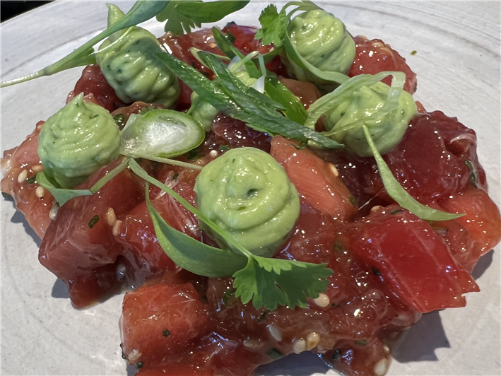 review of Greek restaurant Oma in Borough Market by Andy Hayler in May 2025