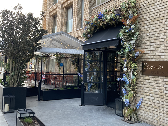 review of British restaurant Sam's Riverside in Hammersmith by Andy ...