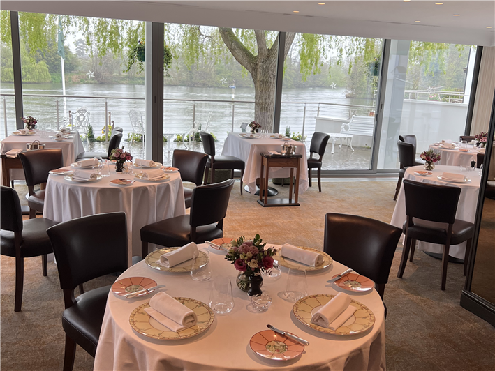 review of French restaurant The Waterside Inn in Bray by Andy Hayler in ...