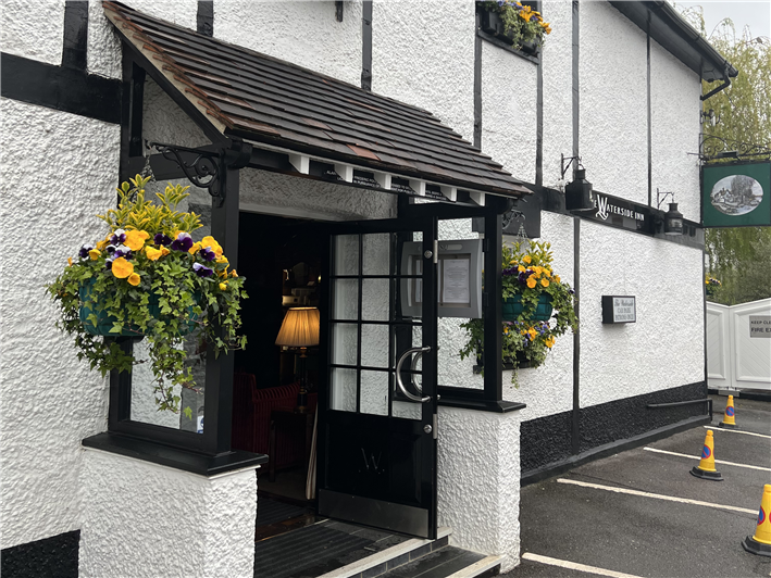 review of French restaurant The Waterside Inn in Bray by Andy Hayler in ...